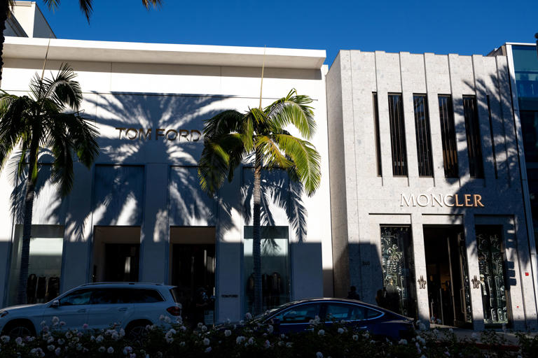 Mystery buyer of record-breaking $400 million Rodeo Drive real estate ...