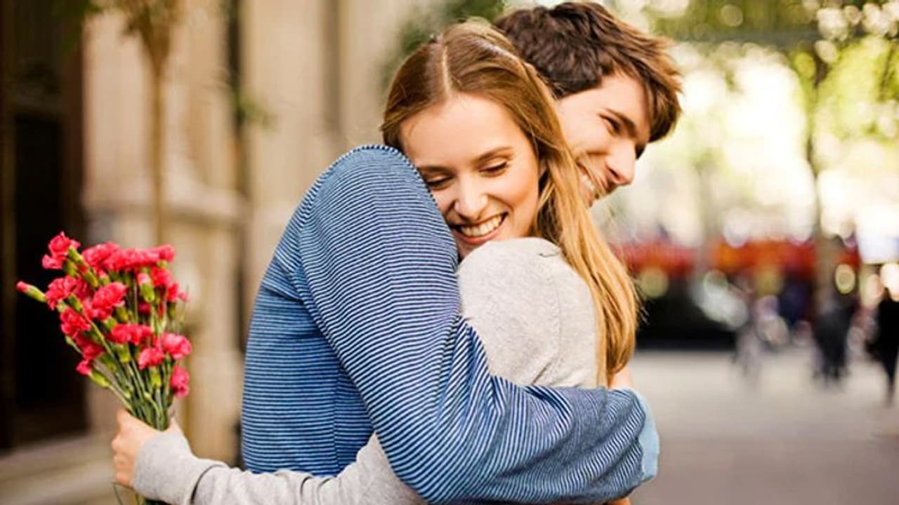 Happy Hug Day: 7 different types of hugs and their meanings