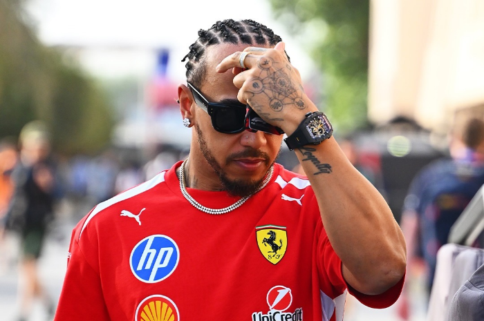 Lewis Hamilton kritik mobil baru Ferrari F1: Terasa lebih lambat dari ...
