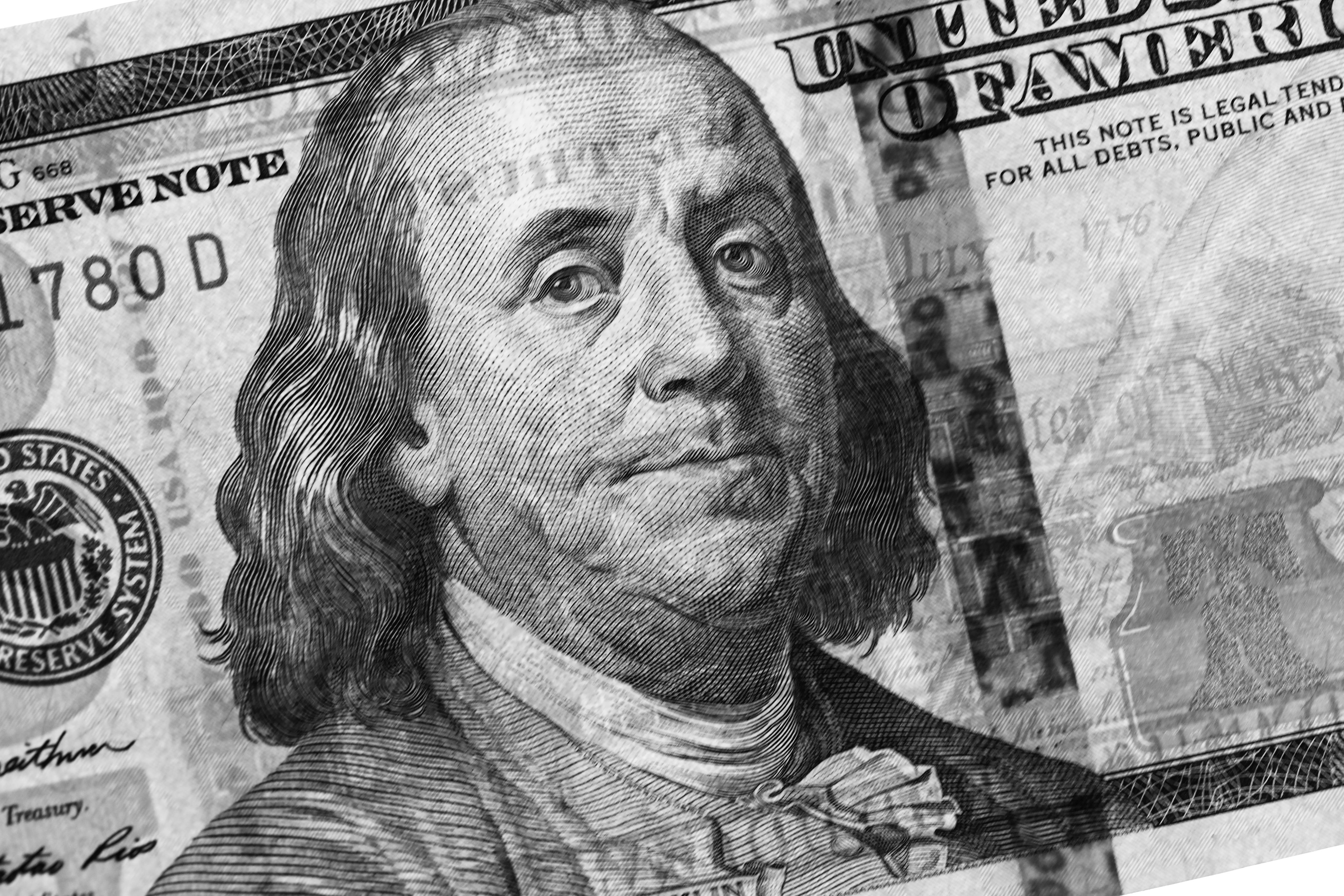 Who's behind fake $100 bills with white powder that made people sick in ...