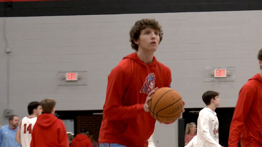 Heritage senior Eli Williams surpasses 2,000 career points