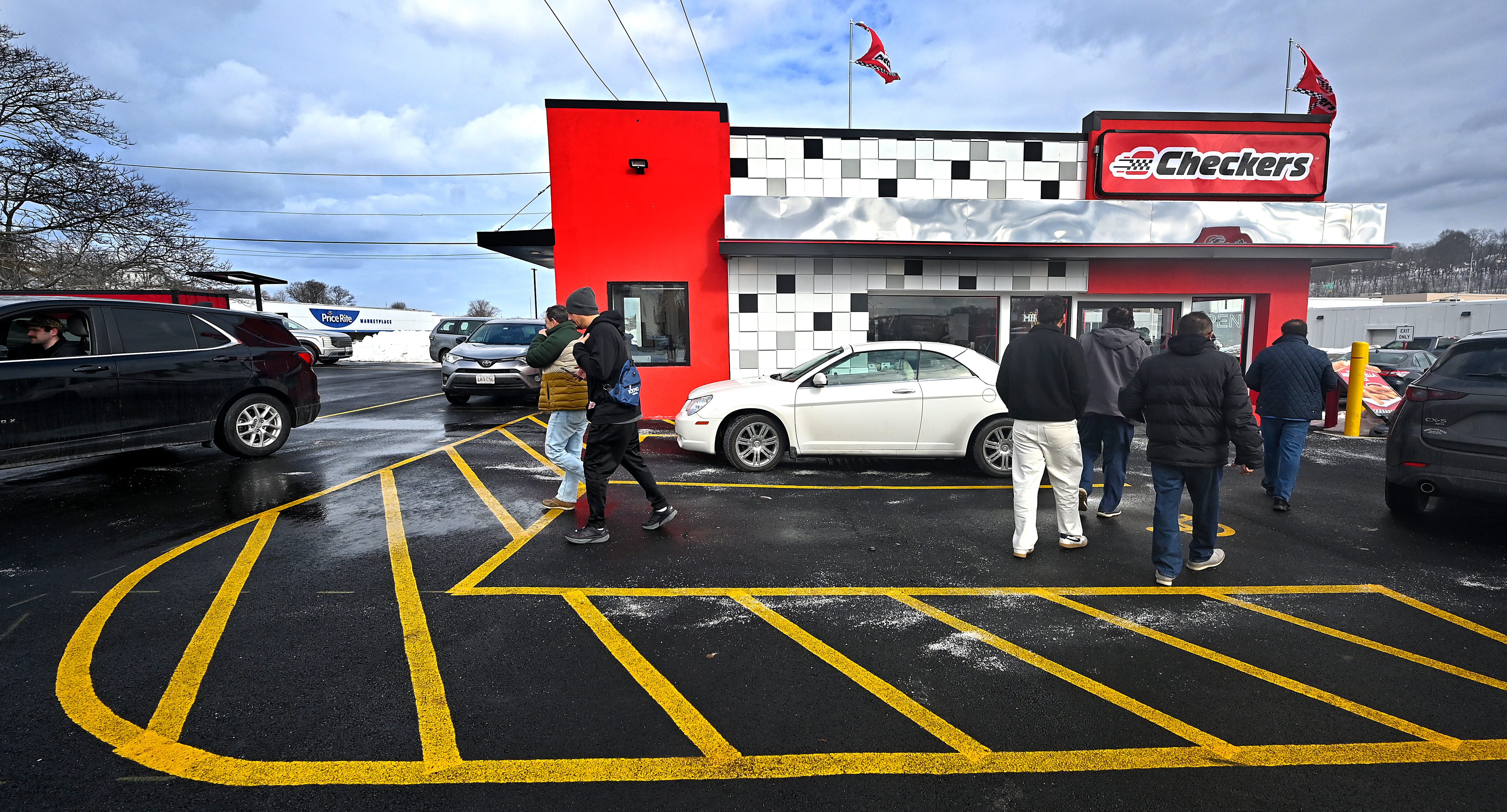 Fast food chain Checkers opens first New England location in Worcester