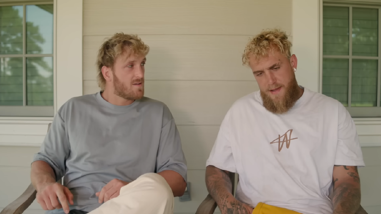 Criticism of ICE: "Fake American"? Logan and Jake Paul fighting over ...