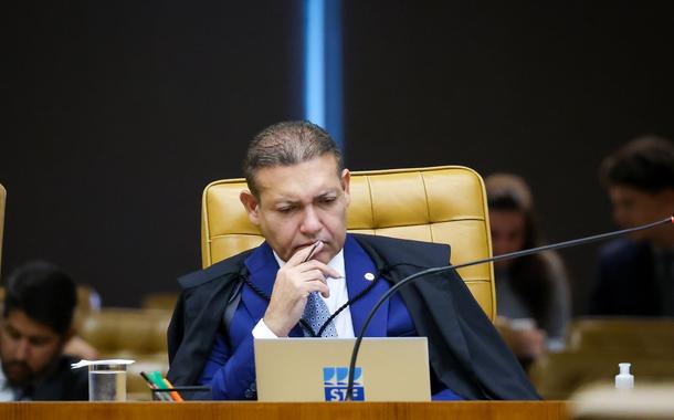 Decisão de Nunes Marques em favor de Flávio Bolsonaro no TSE acende ...
