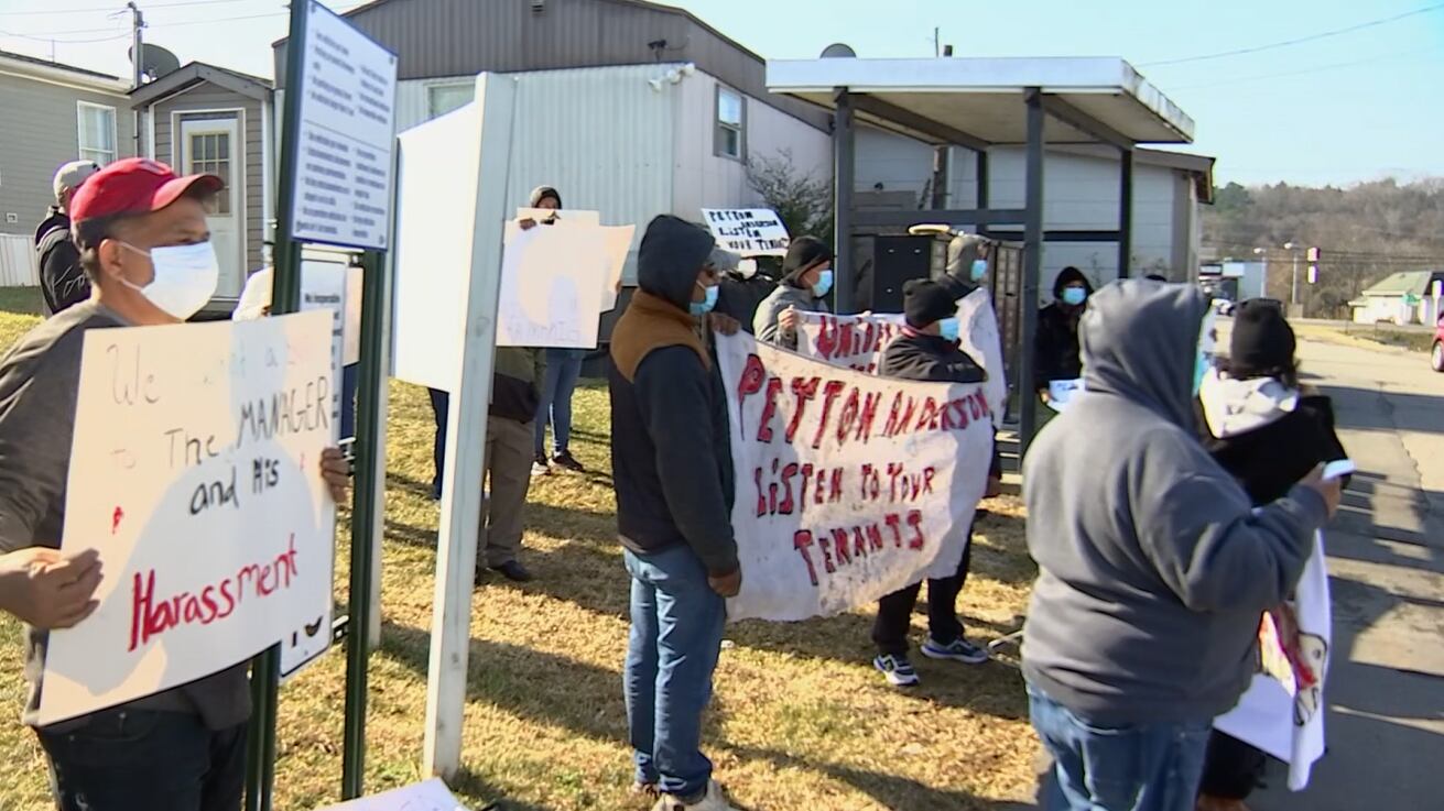 Antioch residents protest towing policies at mobile home community