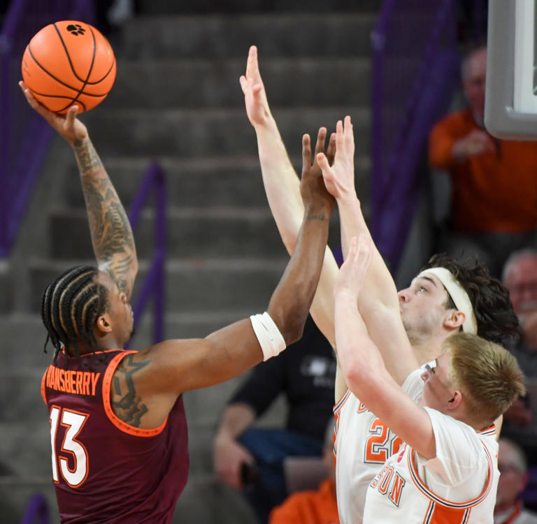 Clemson basketball returns from road trip, falls to Virginia Tech