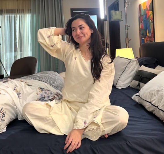 Hania shares sneak peek into her 'married life' with Bilal Abbas Khan ...