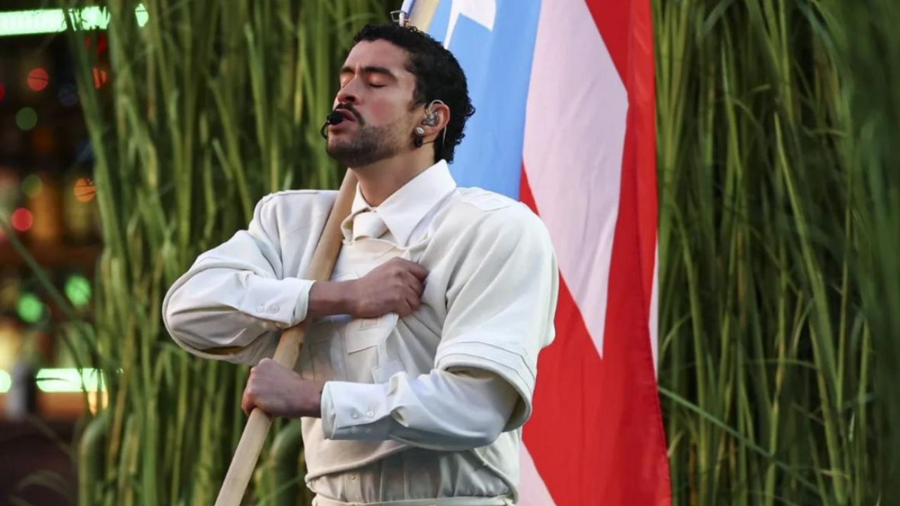 Bad Bunny makes history with first all-Spanish Super Bowl show, nabbing ...