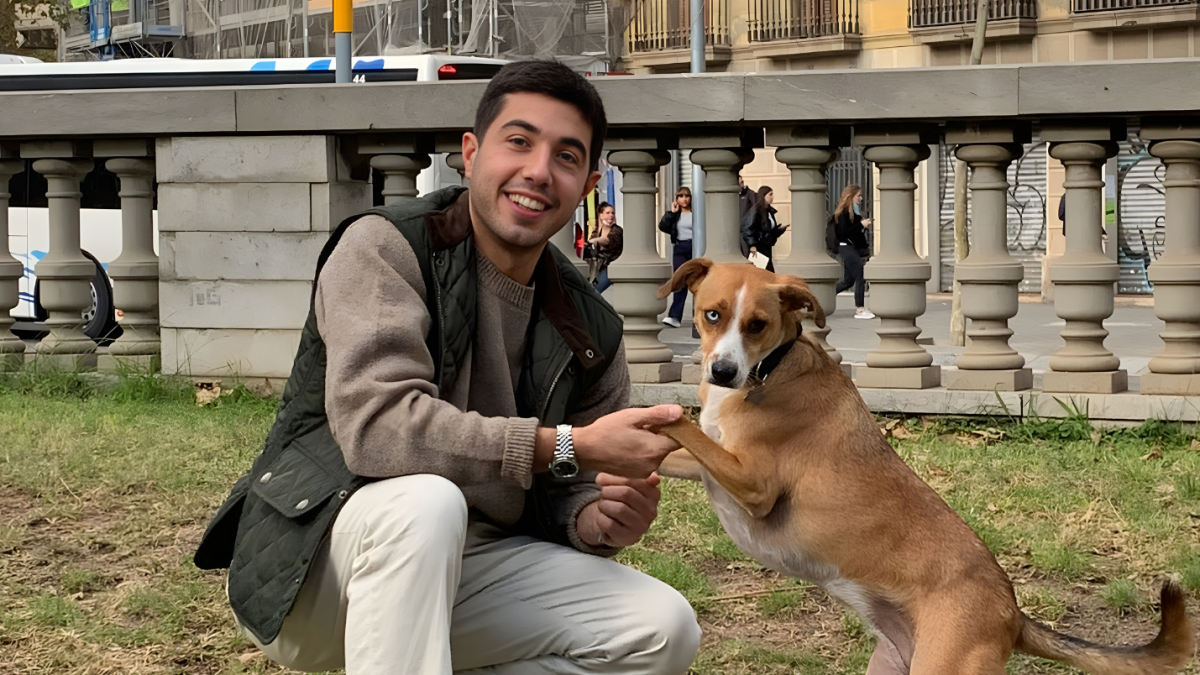 Quim Luna, paseador de perros en Barcelona: “Este servicio se concentra ...
