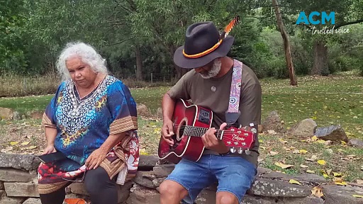 Aunty Kathy Kelly sings about stolen generations, Armidale 2026