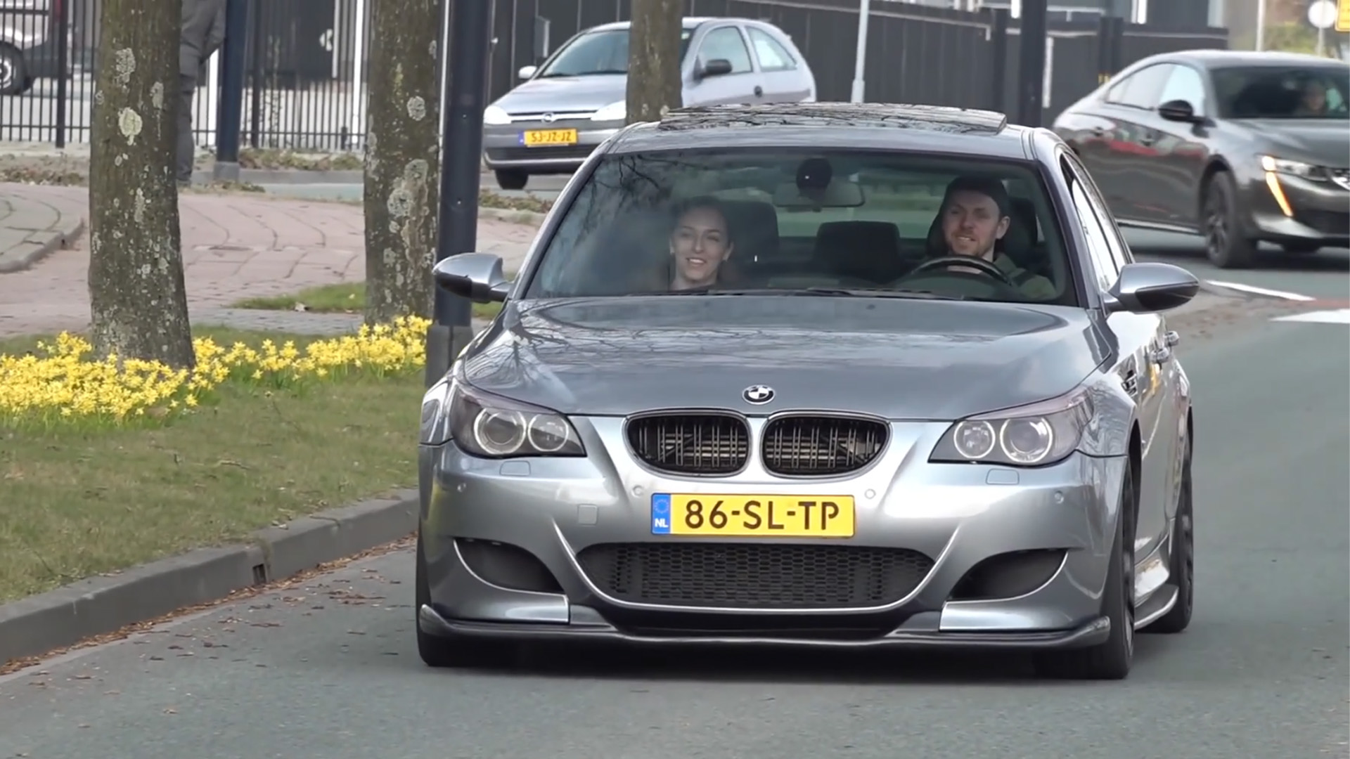 BMW M5 V10 con scarico Eisenmann: sound e prestazioni da vera sportiva