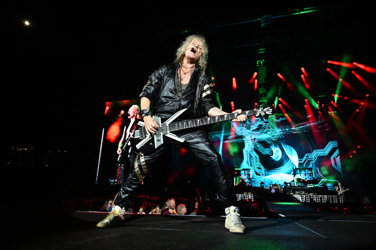 '80s rock band announces exclusive collaboration amid 2026 tour