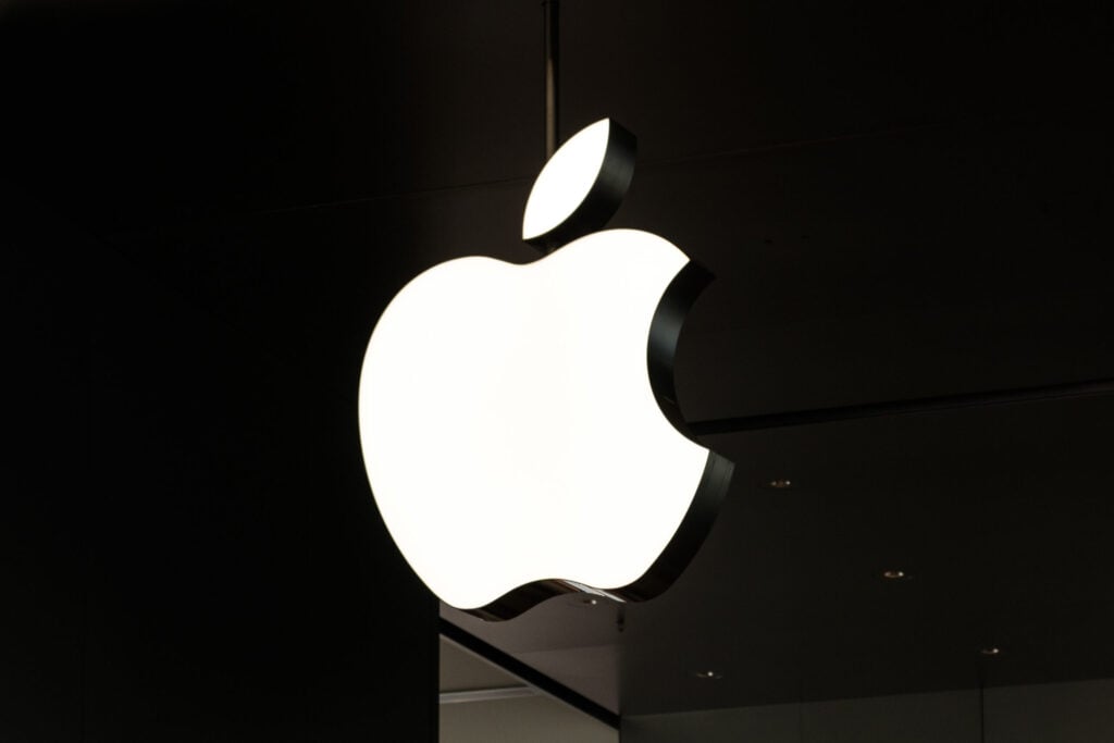 Gene Munster says Apple stock sliding after new Siri delay highlights ...
