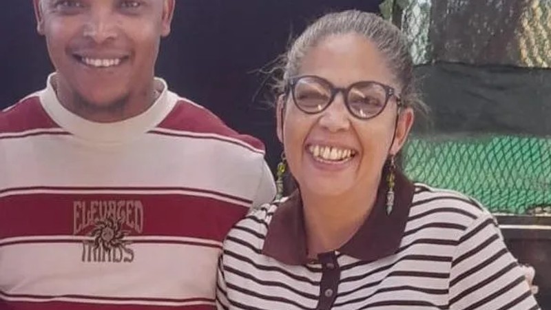 Finding love at work: Ruben Smith's viral Pick n Pay proposal proves ...