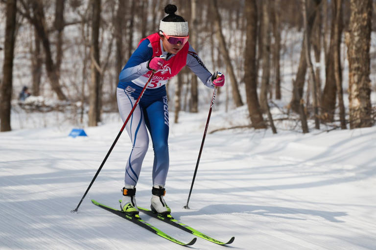 Two South Korean skiers disqualified after illicit substance found on skis