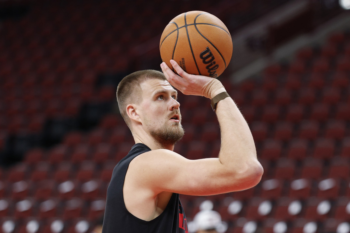 Warriors coach Steve Kerr announces Kristaps Porzingis' status for ...