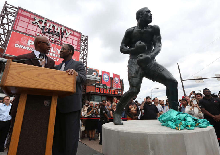 Art Commission votes to move Joe Frazier statue from South Philly to ...