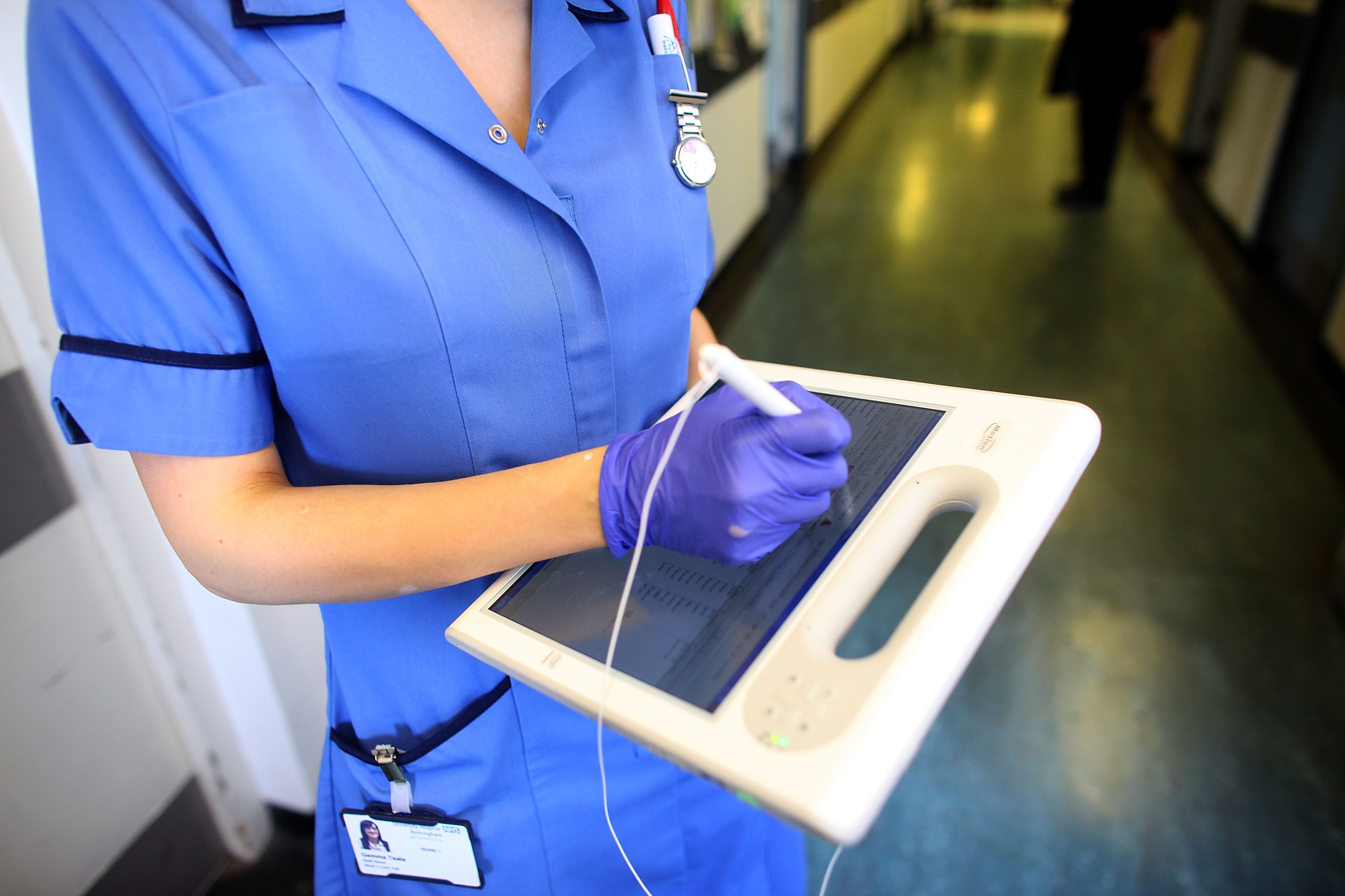 NHS nurses pay rise: 1,000s of NHS UK staff set to receive 2026/27 pay ...