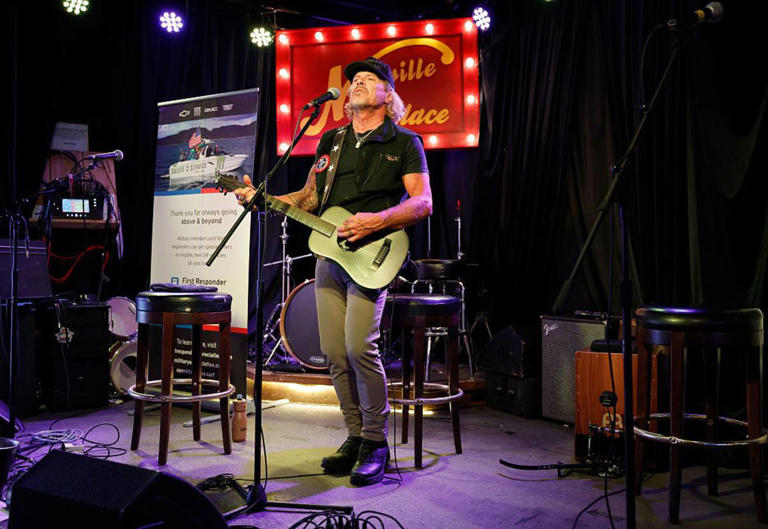 Jeffrey Steele slams industry for promoting Bruce Springsteen, Bad ...