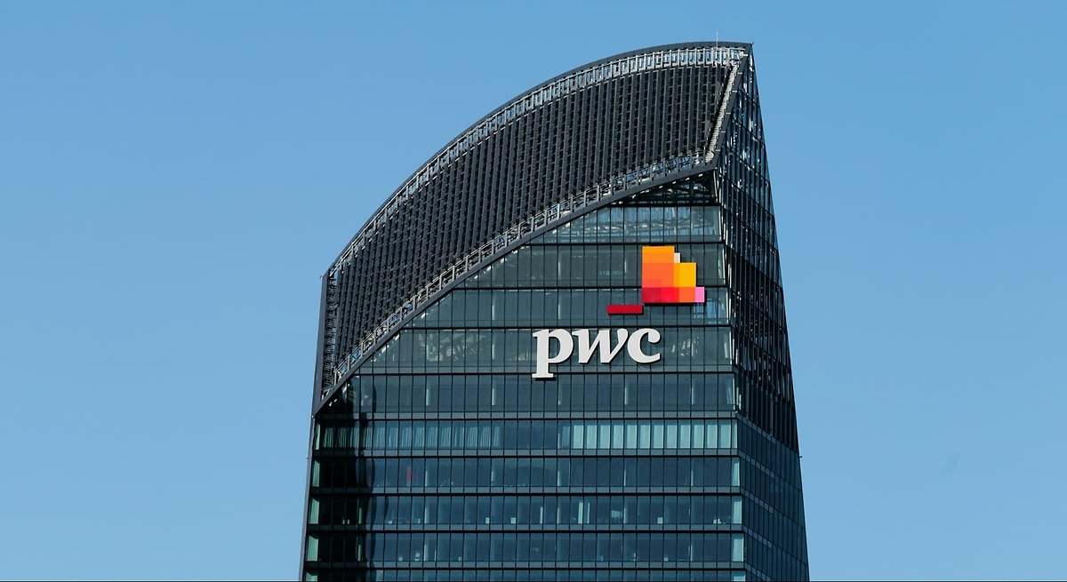 PwC se alía con Multiverse Computing para desarrollar soluciones que ...