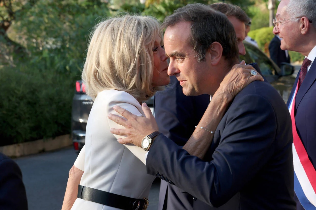Brigitte Macron, Carla Bruni, Stéphane Bern… pourquoi le cercle très ...