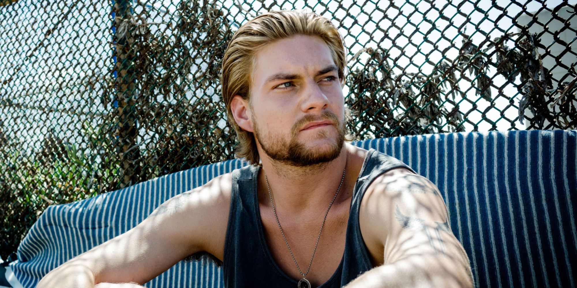 This 6-part crime drama movie spin-off series surging on Netflix is the ...