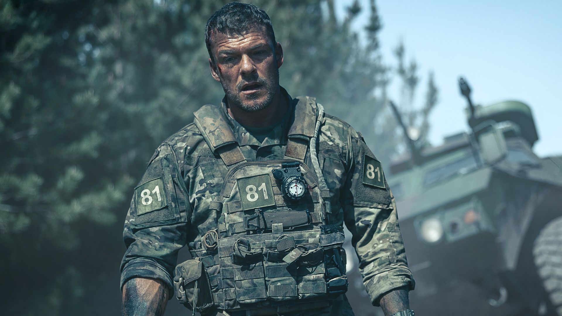 War Machine review: Alan Ritchson's sci-fi action movie blends big ...