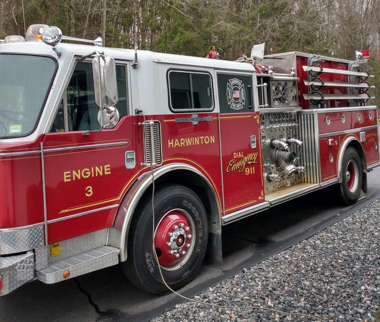 Man airlifted after falling from roof of Harwinton home, fire crew says