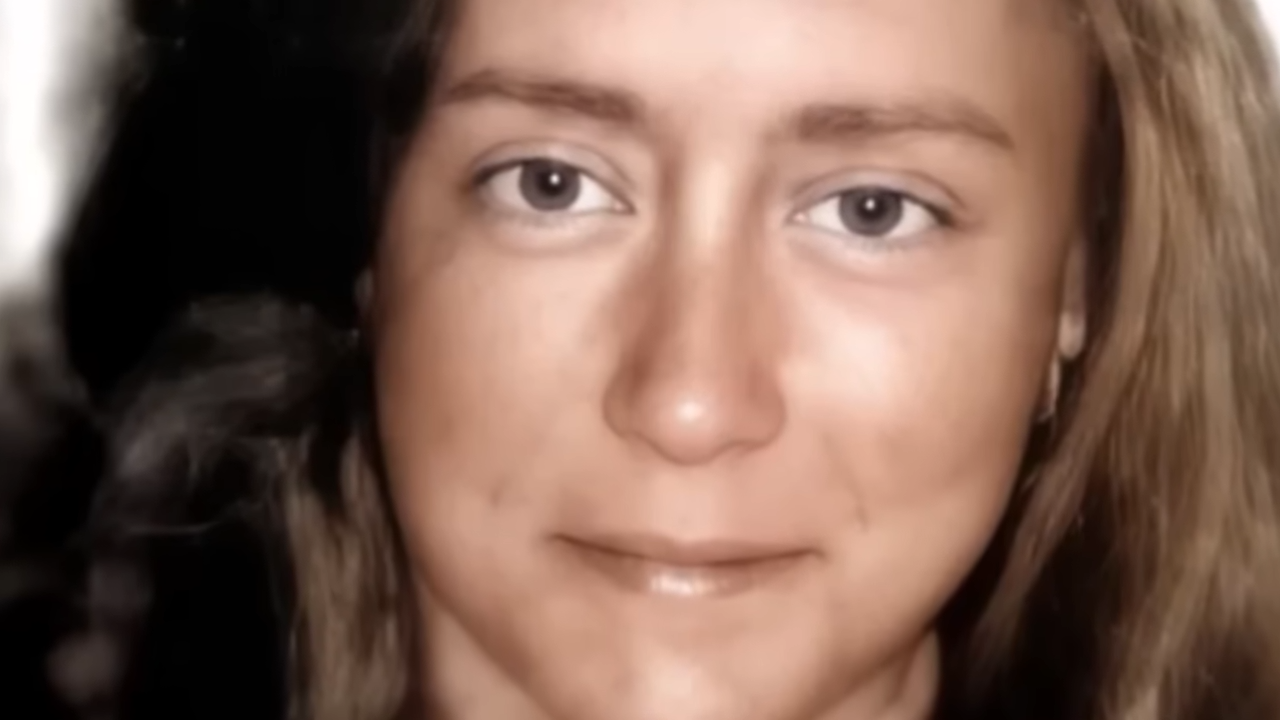 How a woman disappeared with her shoes, car, and money still inside