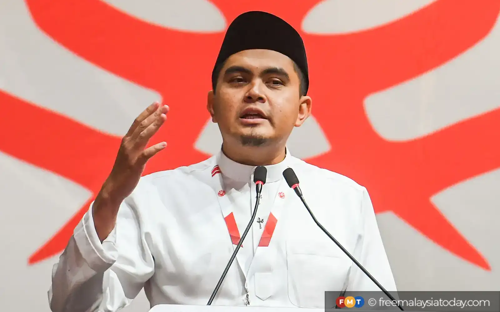 Akmal’s political style risks confusing voters, says analyst