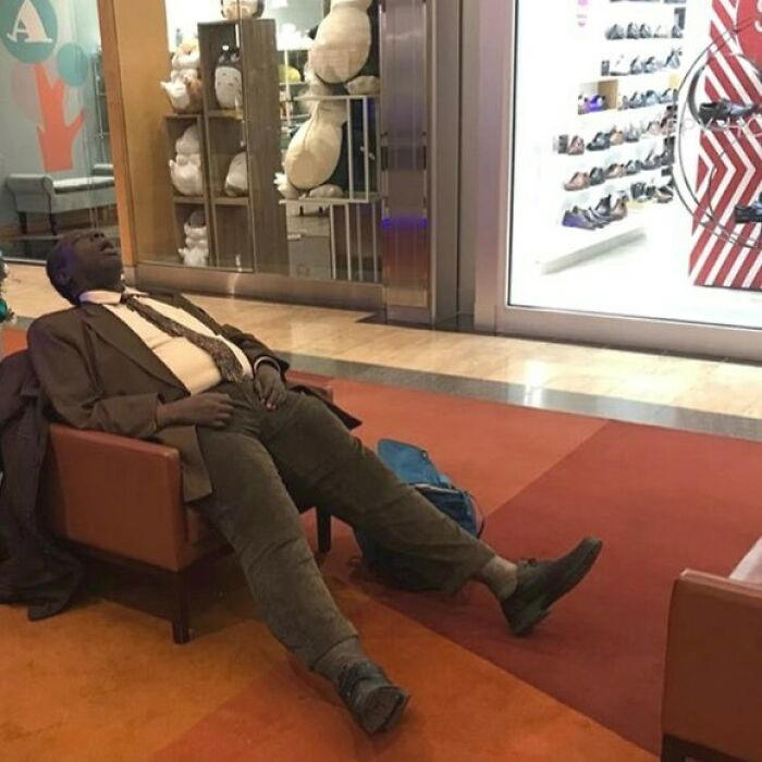 29 times people spotted men having a miserable time while shopping and ...