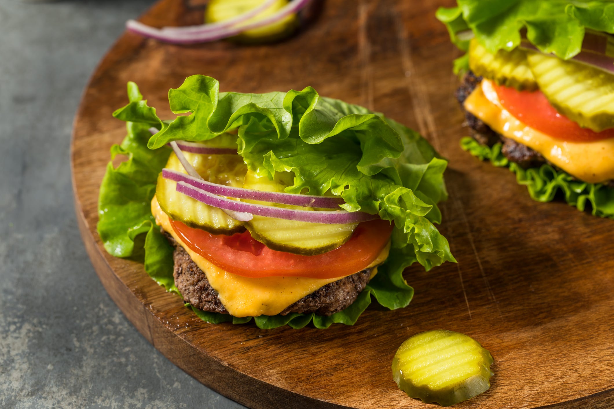 Is low-carb or low-fat eating healthier for your heart? This study has ...