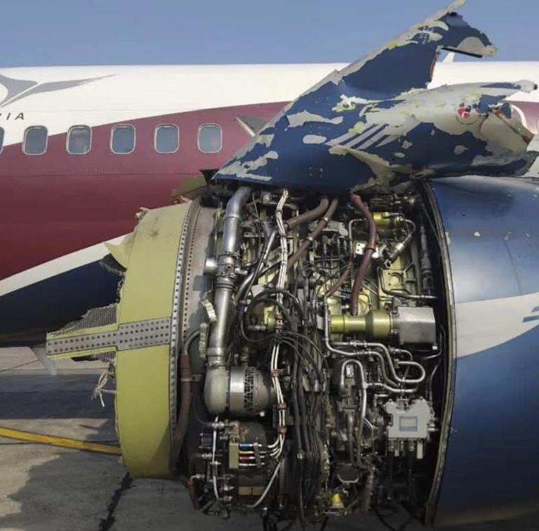 Plane’s engine ‘explodes’ just after take off forcing it into emergency ...
