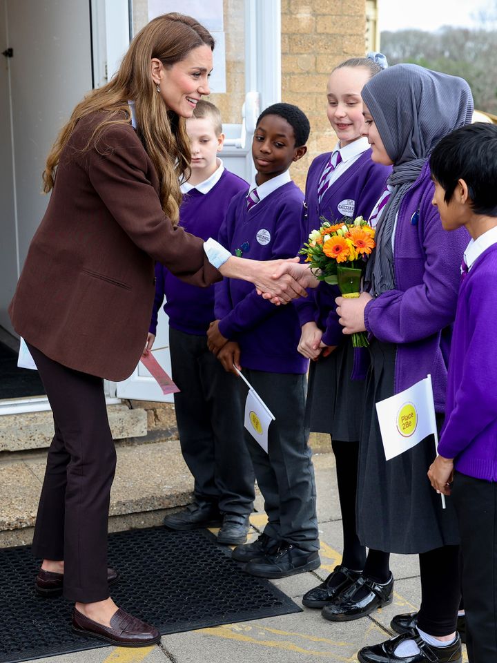 Kate Middleton shows why she's the children's princess during school visit