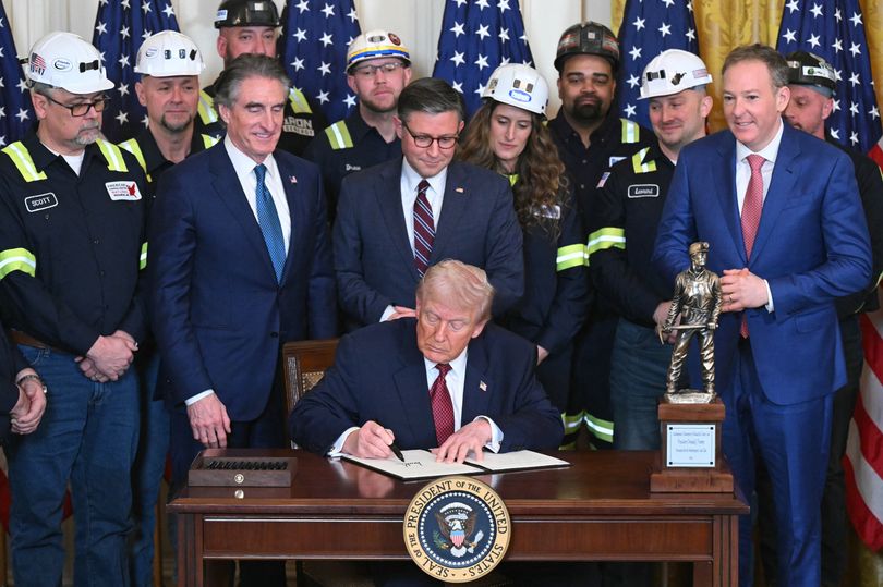 Trump accepts another made-up trophy as he pushes 'beautiful, clean ...