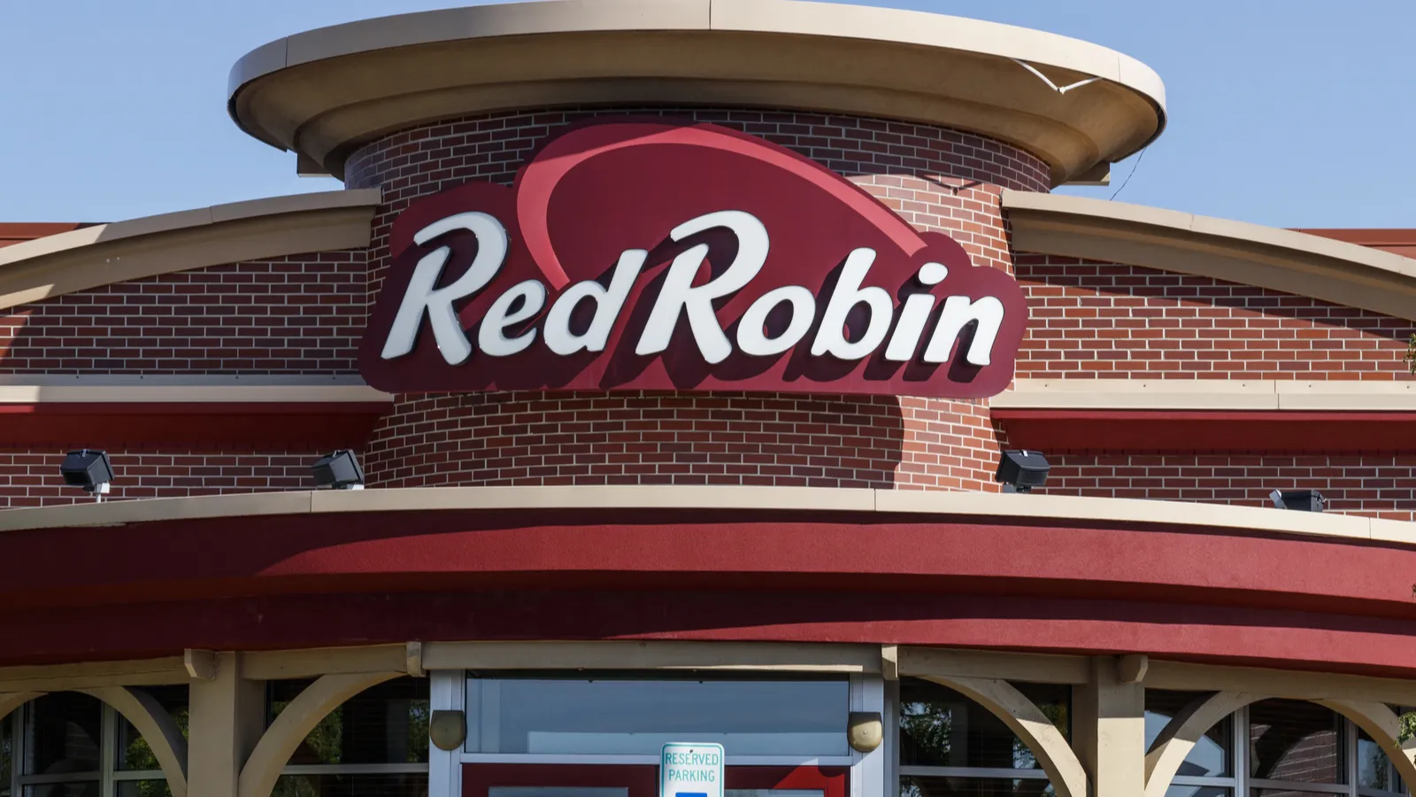Red Robin to shut down several restaurants as closures continued nationwide