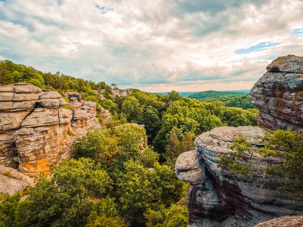Illinois has an ancient Garden of the Gods too, and it’s wildly underrated
