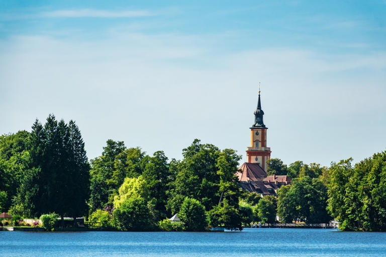 Von wegen Berlin: An diesem idyllischen Ort genießt Angela Merkel ihre ...