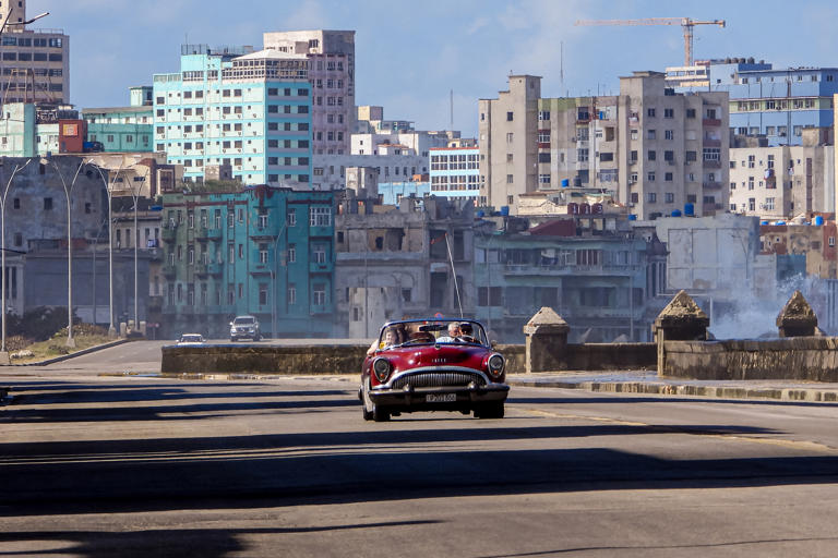 List of countries warning against travel to Cuba