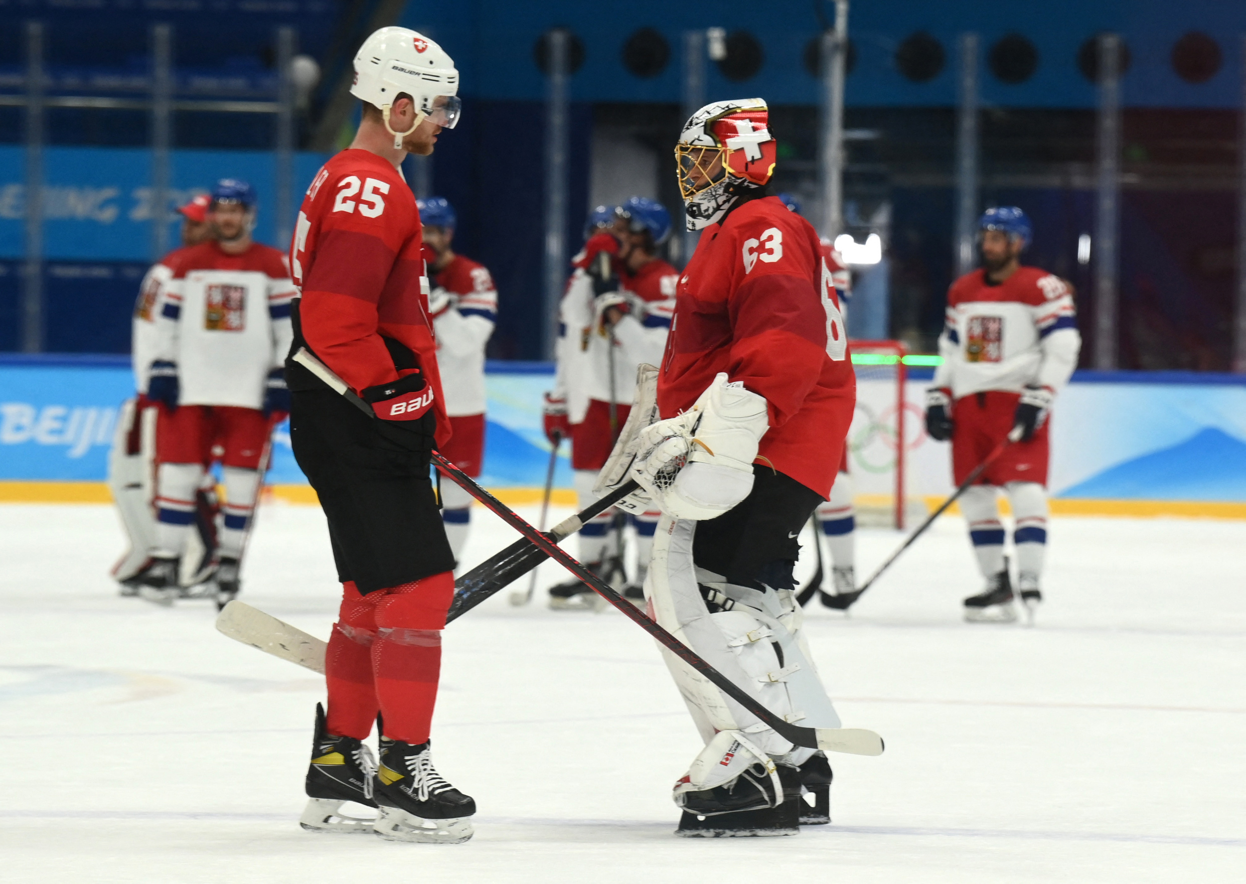 Who is Leonardo Genoni, the Swiss goaltending legend?