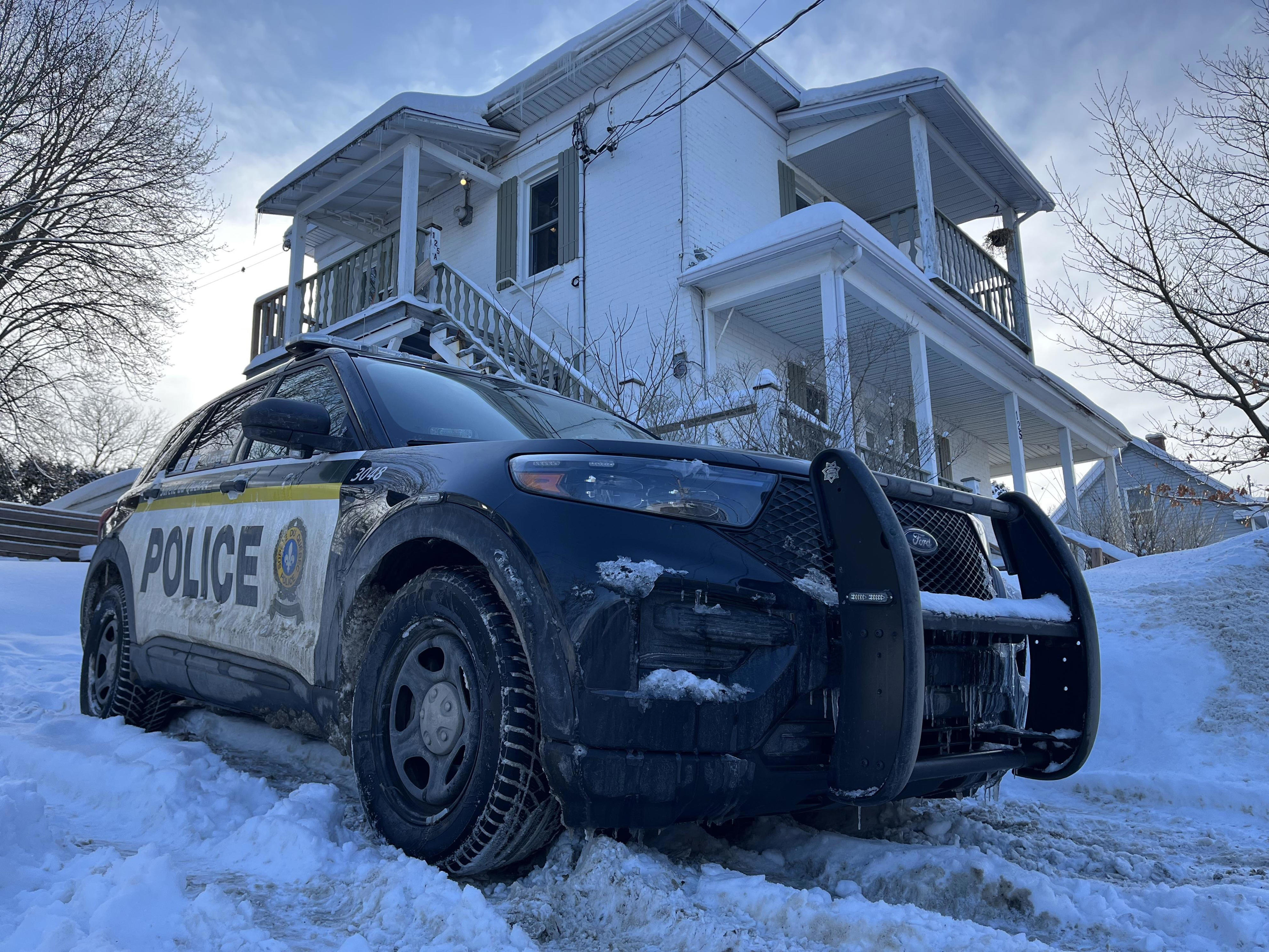 Perquisition de la SQ à Victoriaville et Warwick