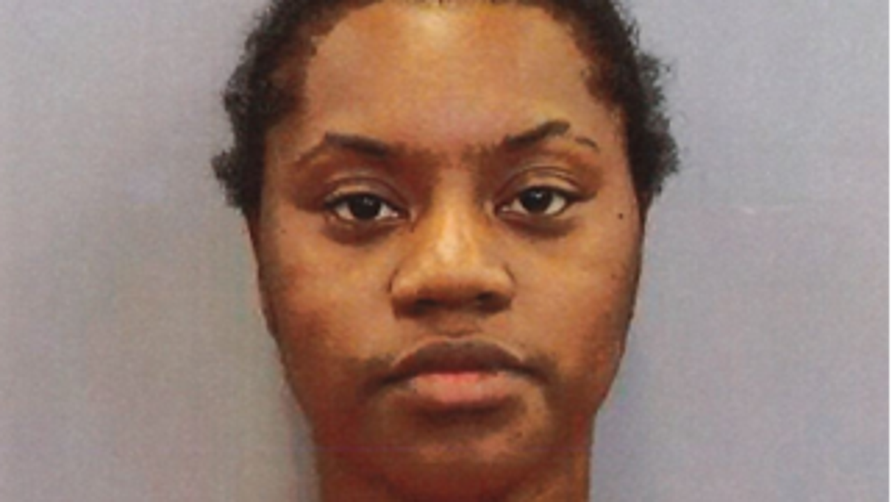 Woman charged with murder of Asia Stewart at Sunnyside apartment complex