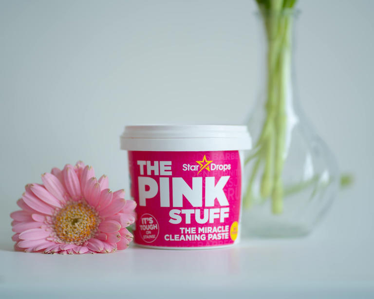 The best way to use the Pink Stuff