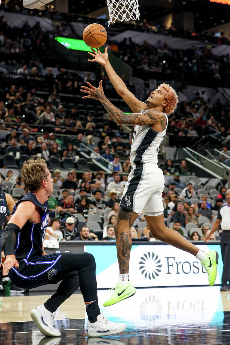See photos of Jeremy Sochan's colorful time with the Spurs
