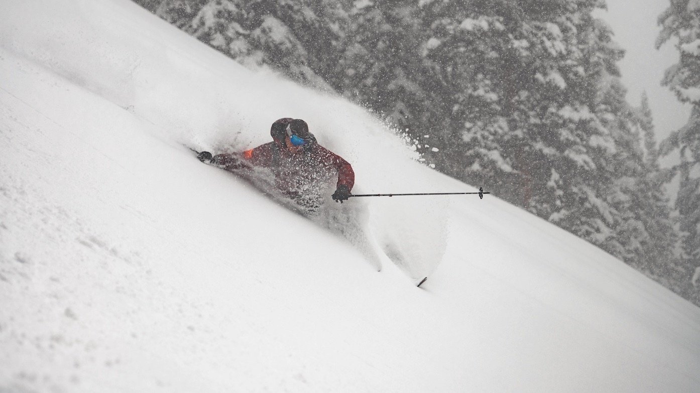 The 7 biggest mistakes skiers make on powder days (that ruin the whole day)