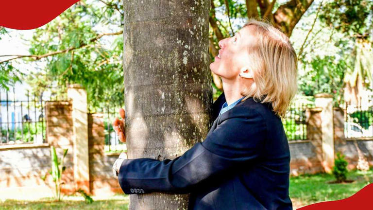 Nyeri: US diplomat Susan Burns elated after hugging exact tree Truphena ...