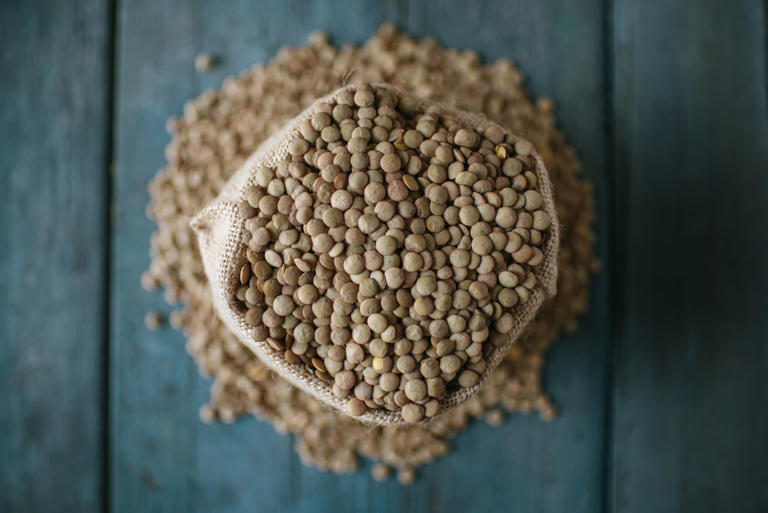 11 foods with more iron than spinach