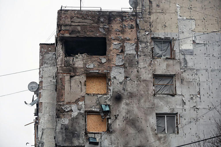 Four injured as Russian strikes target energy infrastructure in Odesa