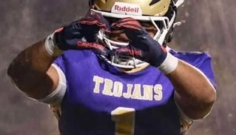 Xzayviia “Zay” Bundy, 18, Virginia high school football star, leaves ...