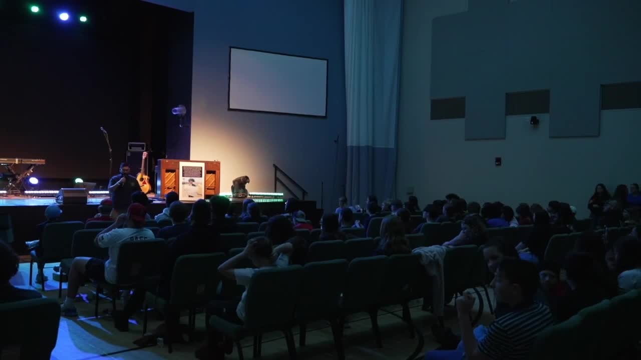 Temple community remembers Adrian Banks after deadly crash